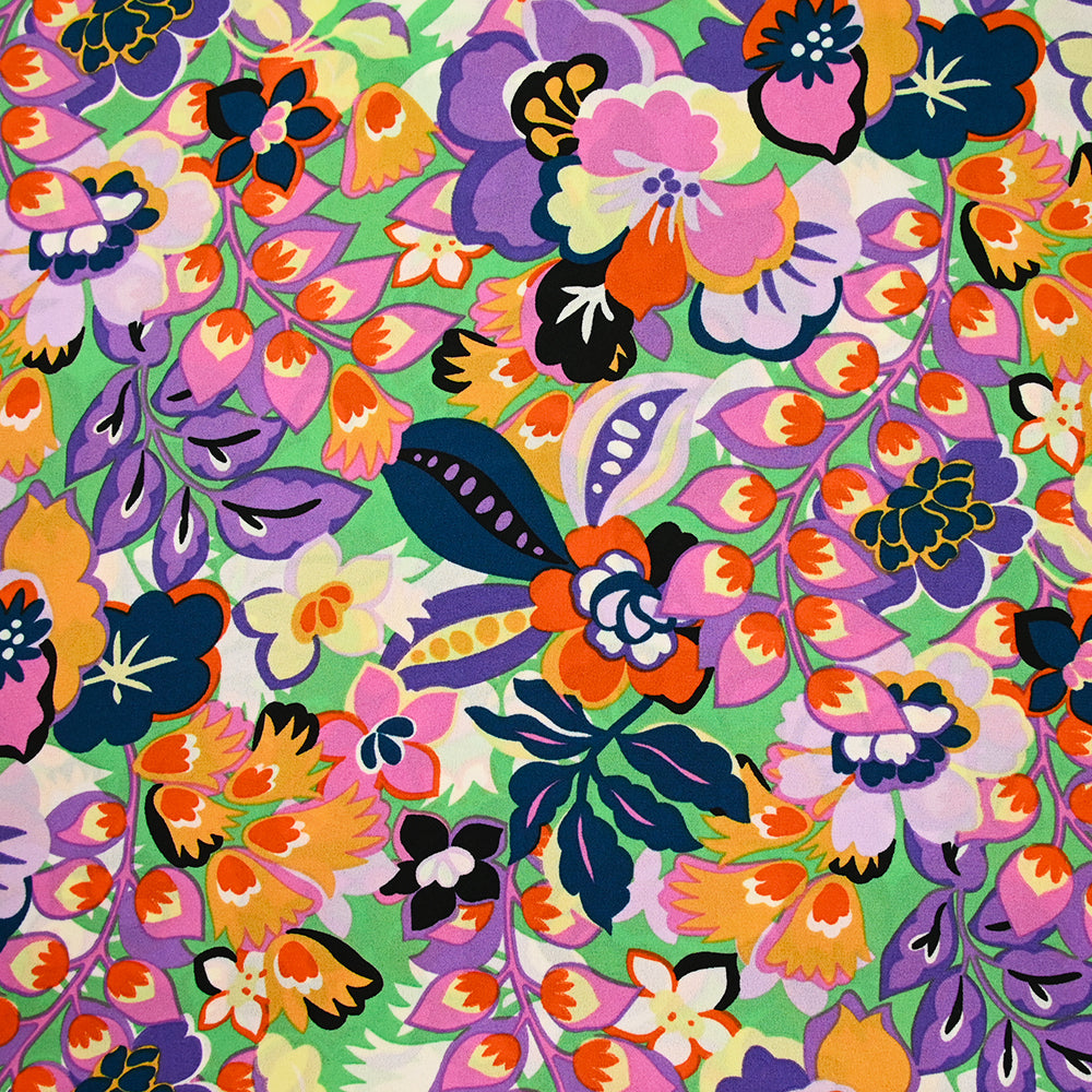 Crêpe polyester imprimé Isabelle violet fond vert pomme – Les Coupons ...